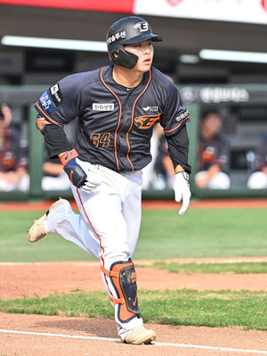 LG-KT 빼고 대구서 소집된 APBC 류중일호…문현빈·나승엽 등 예비 엔트리 7명 합류 - OSEN