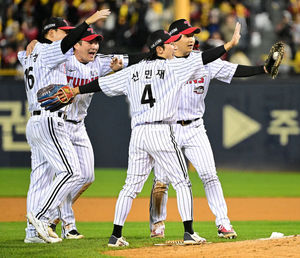 [사진]LG. KS 2차전 짜릿한 역전승 - OSEN