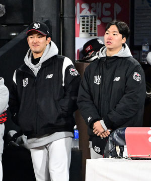 [사진]고영표, '막중한 책임 안고 5차전 준비' - OSEN