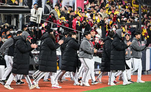 [사진]29년만의 한국시리즈 우승까지 1승 남은 LG - OSEN