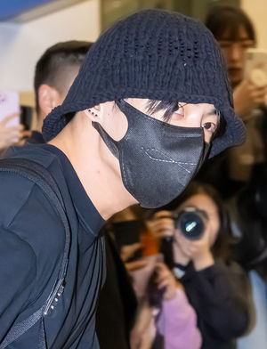 [사진]BTS 정국,'심쿵 눈빛' - OSEN