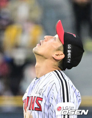 '200안타 타격왕→FA 3수' 서건창 결국 방출...LG, 송은범 이천웅 등 12명 보류 선수 명단 제외 [오피셜] - OSEN