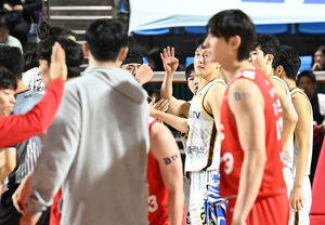 [사진]창원 LG,'서울 SK 상대 깔끔한 승리' - OSEN