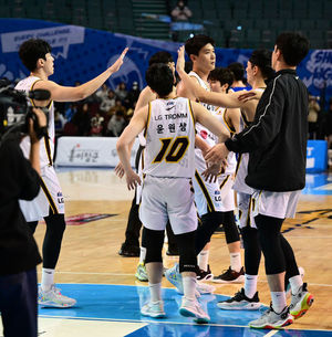[사진]3연승 질주하는 LG - OSEN