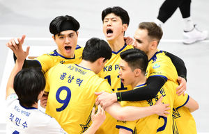 [사진]기뻐하는 KB손해보험 - OSEN