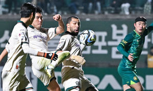 [사진]김영빈,'회심의 슈팅' - OSEN