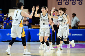 [사진]KB스타즈 '7연승 달린다' - OSEN