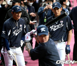 'KBO 통산 타율 1위→6년 1억1300만 달러 SF행' 강정호, "김하성보다 이정후가 더 낫다" 왜? - OSEN