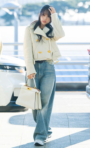 [사진]'공항출국길 화보 만드는 트와이스 미나' - OSEN