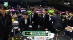 KBS 연예대상=‘1박2일’..‘홍김동전’ 오열 속 3관왕→‘골든걸스’ 신인상 [종합] - OSEN