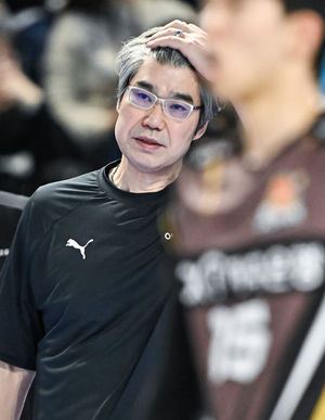 [사진]6연패 OK금융그룹 오기노 마사지 감독 - OSEN