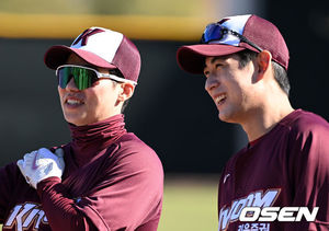 이정후가 남긴 247억이 끝 아니다? 키움 내년에도 돈방석 앉나 “김혜성도 좋은 계약으로 ML행 가능” - OSEN