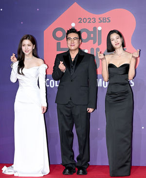 [사진]김지은-이상민-이현이, 'SBS 연예대상' MC - OSEN