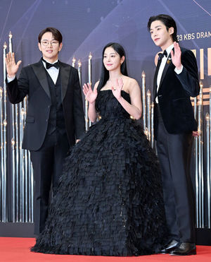[사진]장성규-설인아-로운,'2023 KBS 연기대상 3MC' - OSEN