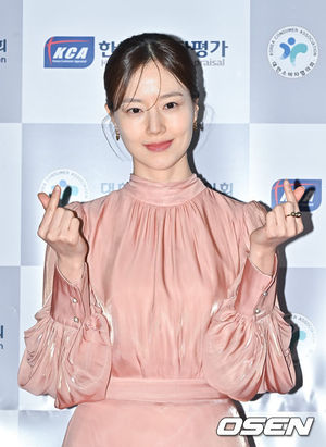 문채원, 故이선균 추모 연기대상 불참→보육원 봉사로 2023 마무리 [Oh!쎈 이슈] - OSEN