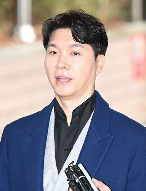 법정 공방 3년째..더 단단해진 박수홍 부부vs엇갈린 친형 부부 [Oh!쎈 이슈] - OSEN
