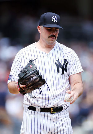 2130억 받고 ERA 6.85라니…FA 먹튀 전락한 투수 “양키스 재앙, 가장 큰 압박 받는다” - OSEN