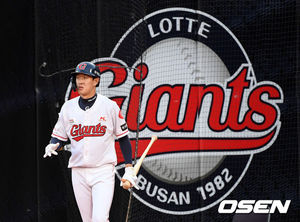 '치즈스틱'은 이제 잊어라…체질 바뀌며 8kg 벌크업, 나승엽은 거포의 꿈을 꾼다 - OSEN