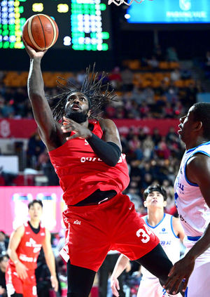 [사진]SK 워니, '림만 보여' - OSEN