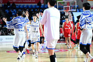 [사진]한국가스공사, 'SK 상대로 88-75 승리' - OSEN