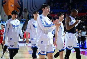 [사진]SK 상대로 88-75 완승 기뻐하는 한국가스공사 - OSEN