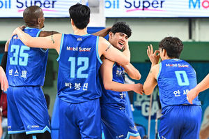 [사진] 안세영, 벨란겔 3점슛 이건 사진으로 남겨야 해 - OSEN