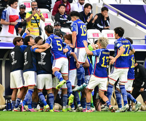 한국 이어 일본도 8강 진출...'구보 첫 골+미토마 복귀'→GK 자책골에도 바레인 3-1 격파[오!쎈 도하] - OSEN