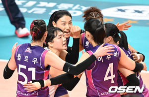 윌로우 존슨 V리그 적응 끝? 흥국생명 삼각편대 폭발, GS칼텍스 3-0 완파 [장충 리뷰] - OSEN