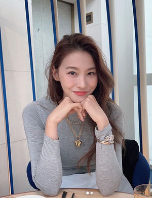 황치열, 유인영 1000만 원대 시계에 "뱀이냐" 절친 장난 - OSEN