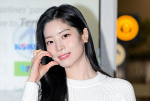 [사진]트와이스 다현, '홀리한 볼하트' - OSEN