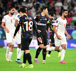 KFA가 인정한 손흥민-이강인 불화, 스페인 매체서도 보도..."대표팀 내부 긴장 드러내는 사건" - OSEN