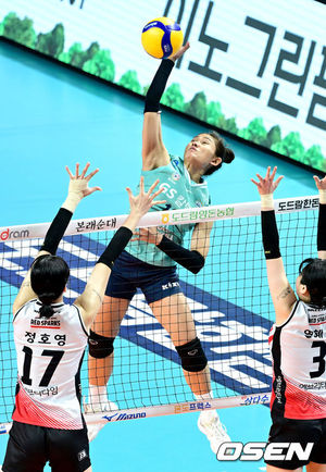"남은 경기에서 얼마나 능력 발휘할지…" GS칼텍스 6R 봄배구 경쟁, 태국 국가대표 활약 기대 - OSEN