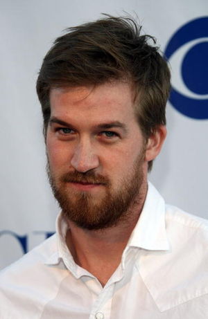 '캡틴 마블' 브리 라슨 아버지役 배우, 루게릭병 합병증 사망…향년 49세 [Oh!llywood] - OSEN