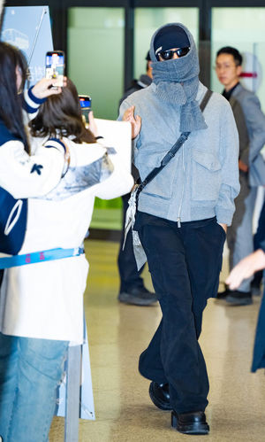 [사진]세븐틴 민규,'캐럿들을 향한 다정한 손짓' - OSEN