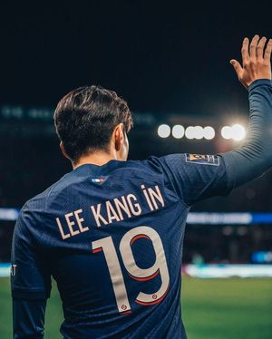 '고작 4분 출전' 이강인, UCL 대비 로테이션?...구보와 '한일 맞대결' 가능성 ↑ - OSEN