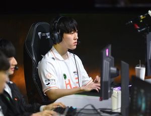 [LCK 톡톡] “1R 무기력하게 패한 젠지전, 2R 꼭 이기겠다”, ‘제카’의 다짐 - OSEN