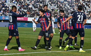 [사진]이승우, 선제골 안데르손 덕분이야 - OSEN