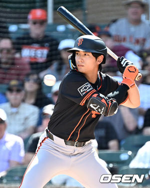 [속보] '왼쪽 햄스트링 통증' SF 이정후, 21일 LAA전 복귀...1번 중견수 선발 출장 - OSEN