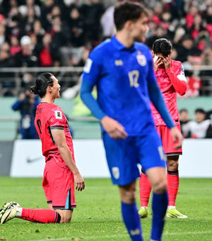 [사진]아쉬워하는 조규성-손흥민 - OSEN