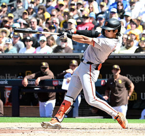 ‘162km 직선타→161km 안타’ 이정후, 타구 질이 다르다...올 시즌이 더욱 기대되는 이유 - OSEN