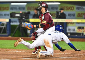 [사진] 안주형, 득점까지 성공이네 - OSEN