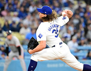 ‘KKKKKKKKKKKK’ 160km 에이스 앞세운 마운드에 추풍낙엽 SF 타선, 이정후만 살아남았다 - OSEN