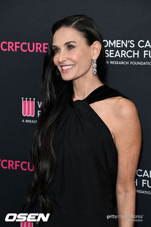 데미 무어, 성형 효과? 61세인데 40대처럼 보여 [Oh!llywood] - OSEN