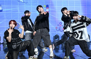 [사진]DKZ,'신나는 무대' - OSEN