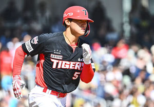 '이종범 모습 보이네' 타구 속도 10km 상승, 도루 100% 성공…김도영 멘탈까지 성장 "실책해도 바로 잊는다" - OSEN