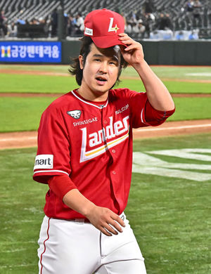 [사진] 468홈런 기록 달성 최정, 팬 여러분 감사합니다. - OSEN