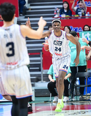 [사진]KCC 존슨, '챔프 2차전 맹폭' - OSEN