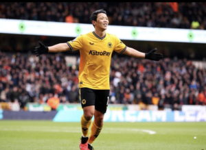 ‘EPL 11호골 폭발’ 황희찬, 팬들까지 챙겼다 “멀리 한국에서 응원해주신 분들 감사합니다” - OSEN