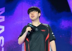 [VCT 톡톡] ‘사야플레이어’ 하정우, “열심히 하자는 마음이 잘 됐다” - OSEN