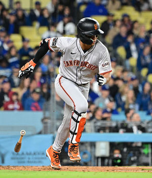 이정후, ML 90승 특급 투수 공략했다…96마일 강속구 받아쳐 4G 연속 안타 - OSEN